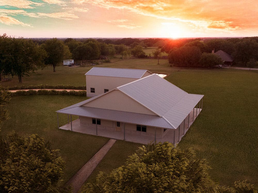 The Kaufman Barndominium Design : with Optional Garage